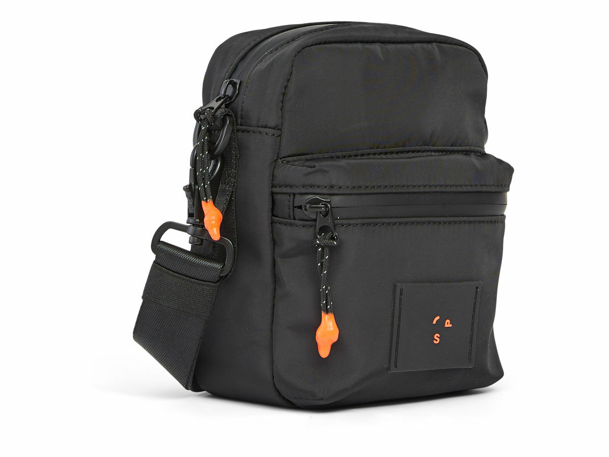 sp.tech Shoulder Pouch | Scandinavian Photo